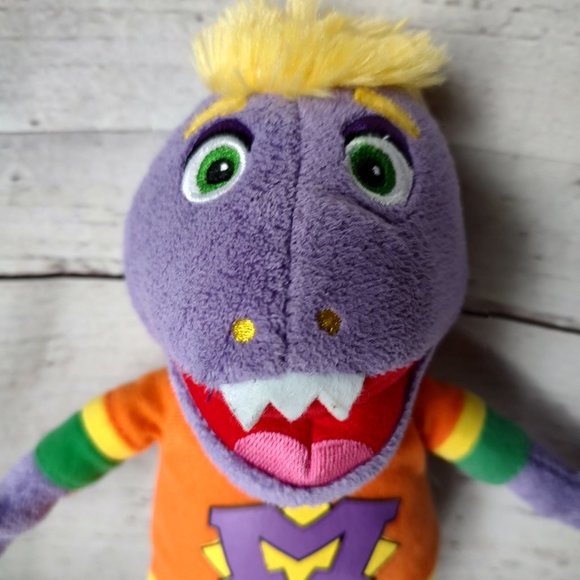 Toys | Chuck E Cheese Pizza Time Mr Munch 11 Plush Monster Doll Toy ...